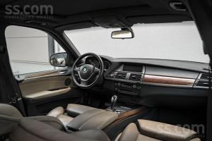 Melns BMW X5 2008 Rīga, ar dzinēja tilpumu 3.00 L un nobraukumu 352 tūkst. km par 7500 €, foto 15 vietnē AUTOMOTO.COM.LV