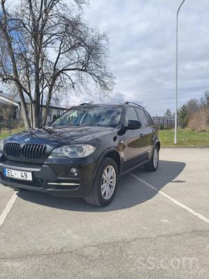 Black BMW X5 2008 in Dobele, with an engine capacity of 3.00 L and mileage of 314 thousand km for 9000 €, photo  on AUTOMOTO.COM.LV