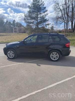 Melns BMW X5 2008 Dobele, ar dzinēja tilpumu 3.00 L un nobraukumu 314 tūkst. km par 9000 €, foto 7 vietnē AUTOMOTO.COM.LV