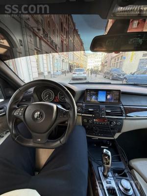 Melns BMW X5 2008 Rīga, ar dzinēja tilpumu 4.80 L un nobraukumu 345 tūkst. km par 9000 €, foto 3 vietnē AUTOMOTO.COM.LV