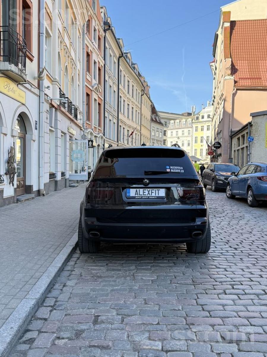 Melns BMW X5 2008 Rīga, ar dzinēja tilpumu 4.80 L un nobraukumu 345 tūkst. km par 9000 €, foto 4 vietnē AUTOMOTO.COM.LV