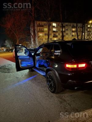 Melns BMW X5 2008 Rīga, ar dzinēja tilpumu 4.80 L un nobraukumu 345 tūkst. km par 9000 €, foto 17 vietnē AUTOMOTO.COM.LV