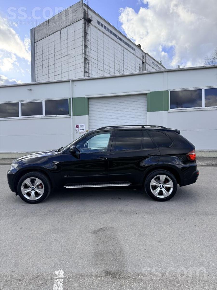 Melns BMW X5 2008 Tukums, ar dzinēja tilpumu 3.00 L un nobraukumu 480 tūkst. km par 8000 €, foto 4 vietnē AUTOMOTO.COM.LV