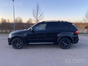Melns BMW X5 2008 Saldus, ar dzinēja tilpumu 3.50 L un nobraukumu 455 tūkst. km par 8950 €, foto 3 vietnē AUTOMOTO.COM.LV