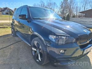 Black BMW X5 2008 in Riga, with an engine capacity of 3.00 L and mileage of 280 thousand km for 10700 €, photo 6 on AUTOMOTO.COM.LV