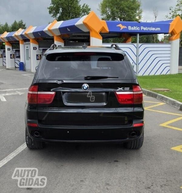 Black BMW X5 2008 in Vilnius, with an engine capacity of 3.00 L and mileage of 373 thousand km for 7500 €, photo 8 on AUTOMOTO.COM.LV