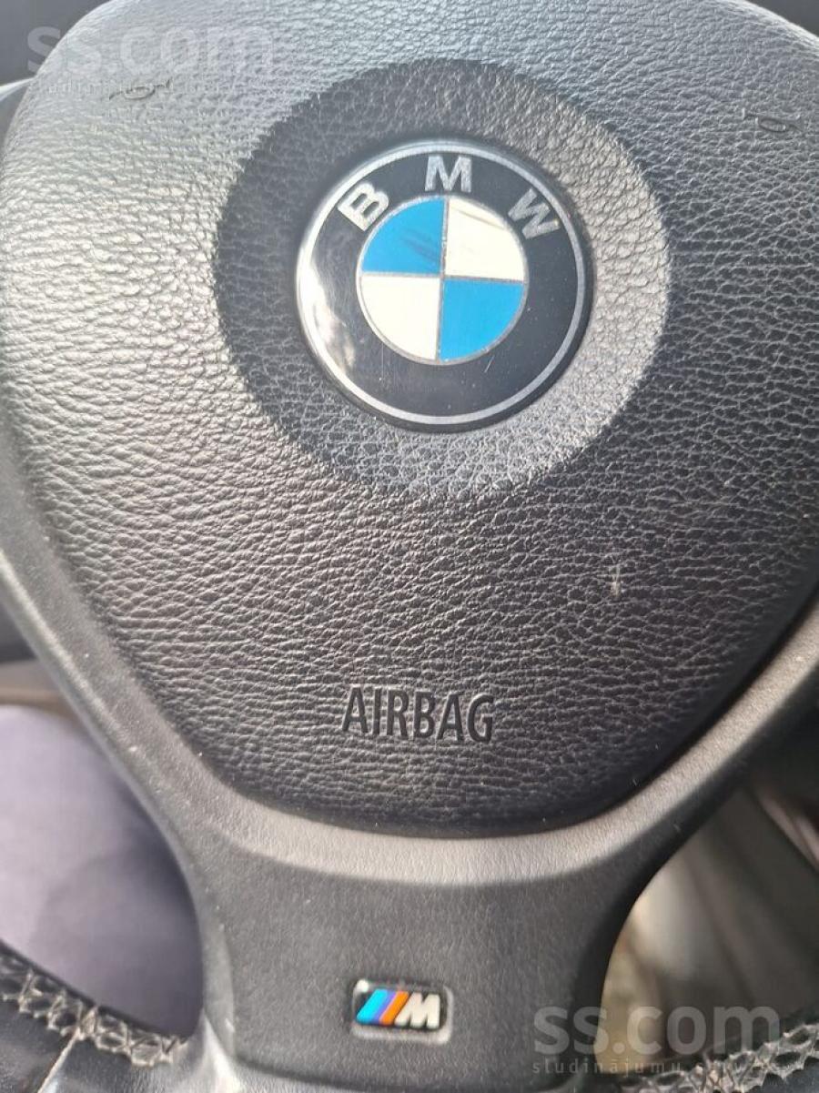 Black BMW X5 2008 in Valmiera, with an engine capacity of 3.00 L and mileage of 282 thousand km for 8499 €, photo 8 on AUTOMOTO.COM.LV