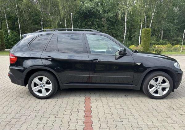 Melns BMW X5 2008 Viļņa, ar dzinēja tilpumu 3.00 L un nobraukumu 313 tūkst. km par 5700 €, foto 3 vietnē AUTOMOTO.COM.LV