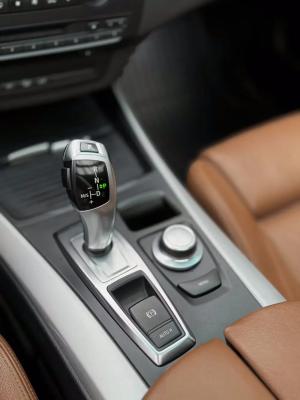 Black BMW X5 2008 in Riga, with an engine capacity of 3.00 L and mileage of 306 thousand km for 9300 €, photo 20 on AUTOMOTO.COM.LV