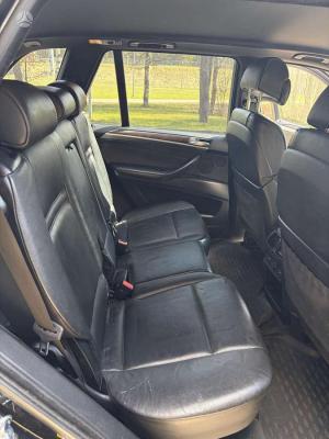 Melns BMW X5 2008 Visaginas, ar dzinēja tilpumu 3.00 L un nobraukumu 360 tūkst. km par 6000 €, foto 9 vietnē AUTOMOTO.COM.LV