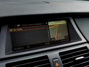 Black BMW X5 2008 in Riga, with an engine capacity of 3.00 L and mileage of 304 thousand km for 10900 €, photo 20 on AUTOMOTO.COM.LV