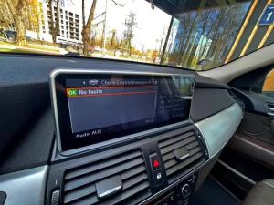 Black BMW X5 2008 in Riga, with an engine capacity of 3.00 L and mileage of 262 thousand km for 11290 €, photo 17 on AUTOMOTO.COM.LV