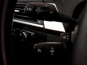 Black BMW X5 2008 in Riga, with an engine capacity of 3.00 L and mileage of 297 thousand km for 12100 €, photo 18 on AUTOMOTO.COM.LV
