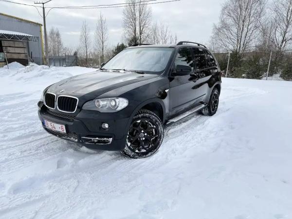 Черный БМВ Х5 2008 в Рига, объемом двигателя 3.00 л и пробегом 258 тыс. км за 5000 €, фото 1 на AUTOMOTO.COM.LV