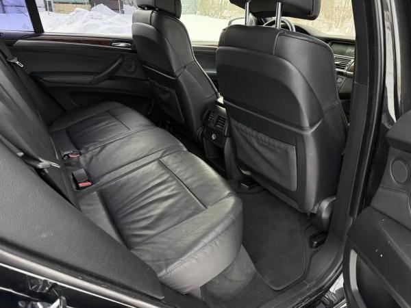 Черный БМВ Х5 2008 в Рига, объемом двигателя 3.00 л и пробегом 258 тыс. км за 5000 €, фото 8 на AUTOMOTO.COM.LV