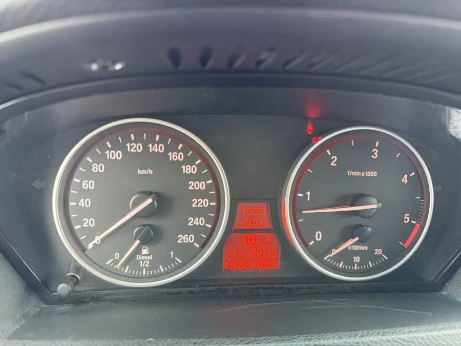 Melns BMW X5 2008 Rīga, ar dzinēja tilpumu 3.00 L un nobraukumu 258 tūkst. km par 5000 €, foto 27 vietnē AUTOMOTO.COM.LV