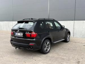 Melns BMW X5 2008 Rīga, ar dzinēja tilpumu 3.00 L un nobraukumu 247 tūkst. km par 3200 €, foto 5 vietnē AUTOMOTO.COM.LV