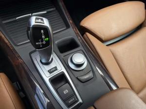 Melns BMW X5 2008 Rīga, ar dzinēja tilpumu 3.00 L un nobraukumu 399 tūkst. km par 8200 €, foto 16 vietnē AUTOMOTO.COM.LV