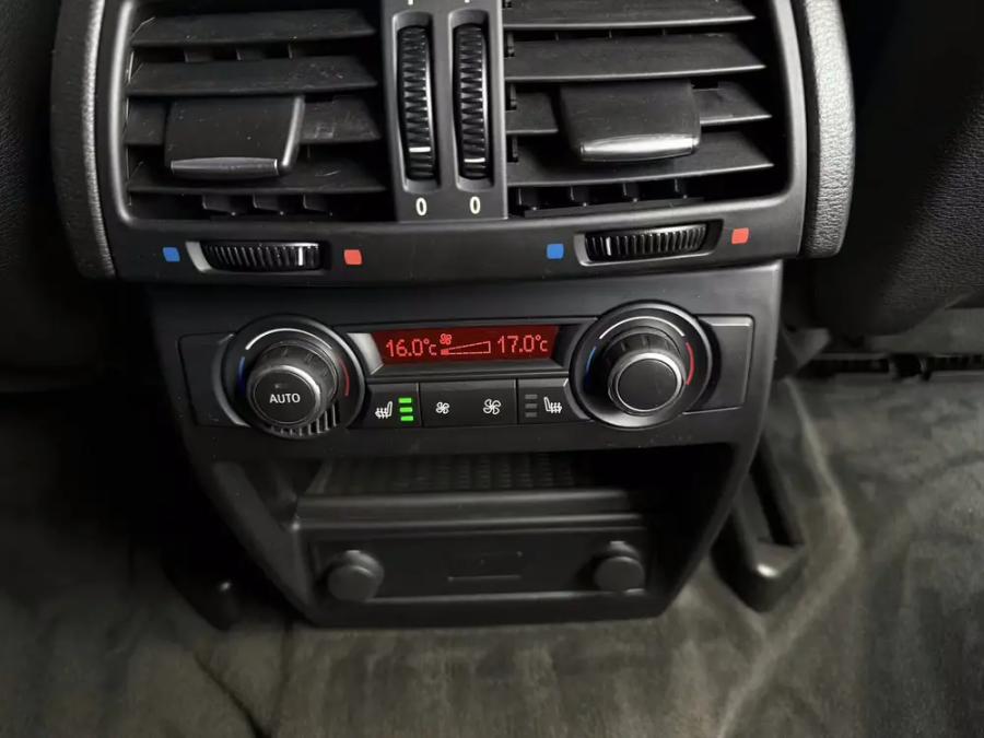 Melns BMW X5 2008 Rīga, ar dzinēja tilpumu 3.00 L un nobraukumu 399 tūkst. km par 8200 €, foto 17 vietnē AUTOMOTO.COM.LV