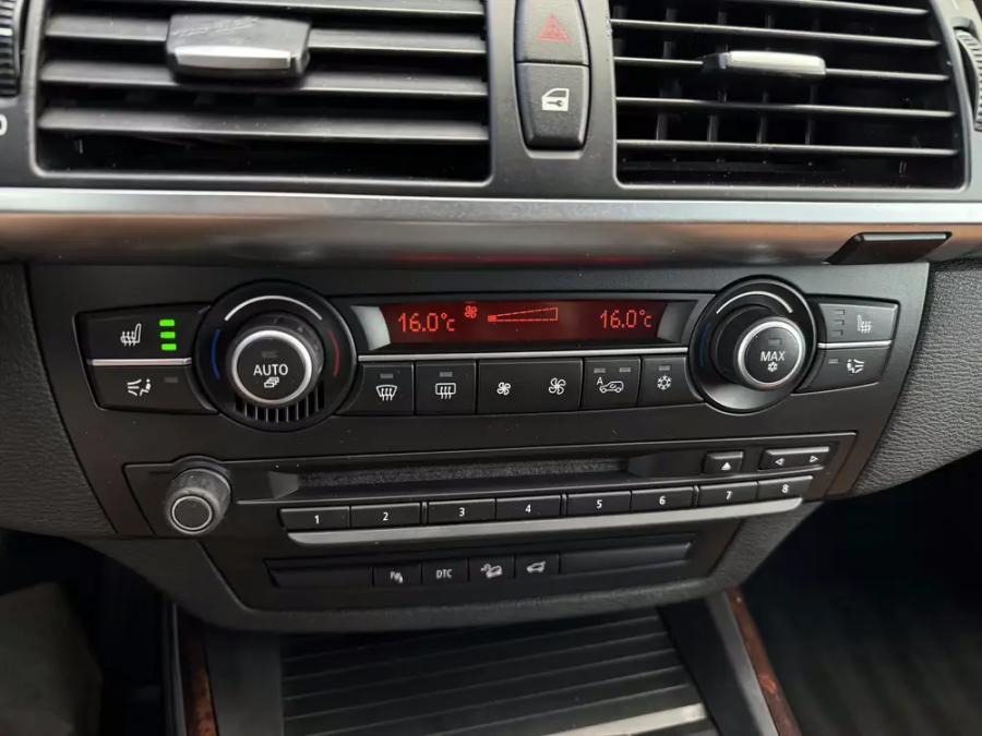 Melns BMW X5 2008 Rīga, ar dzinēja tilpumu 3.00 L un nobraukumu 399 tūkst. km par 8200 €, foto 18 vietnē AUTOMOTO.COM.LV