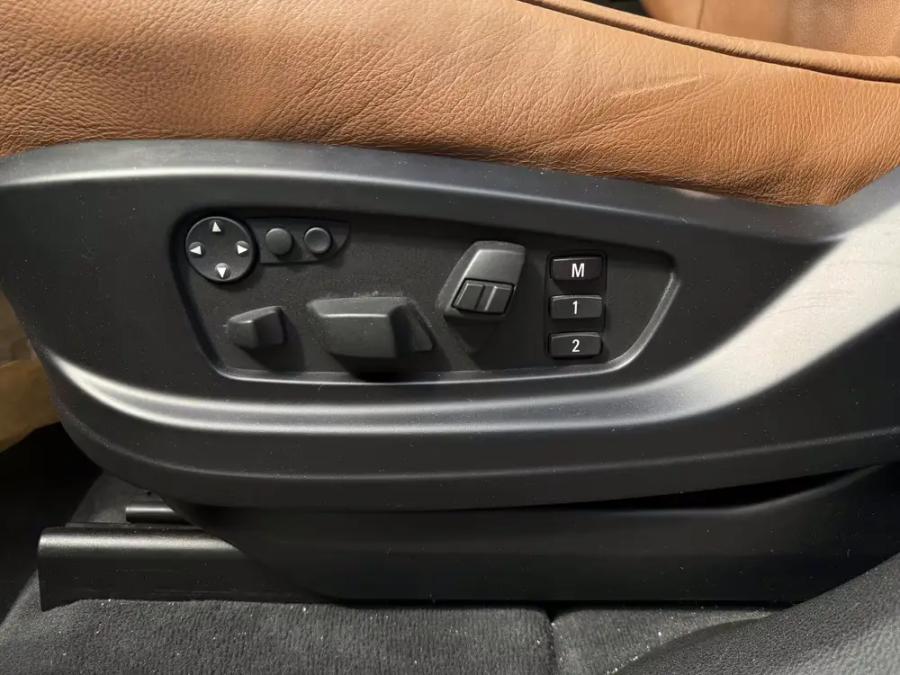 Melns BMW X5 2008 Rīga, ar dzinēja tilpumu 3.00 L un nobraukumu 399 tūkst. km par 8200 €, foto 24 vietnē AUTOMOTO.COM.LV