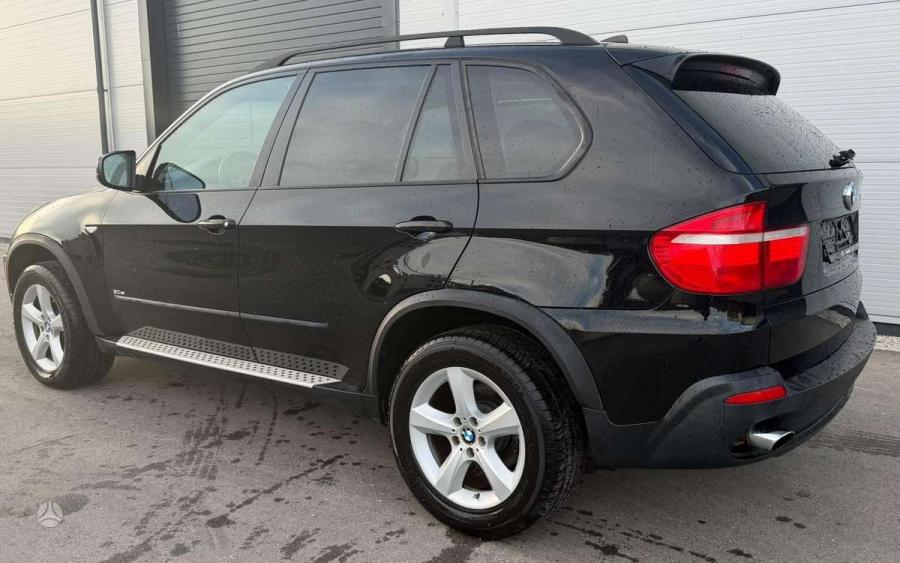 Melns BMW X5 2008 Kretinga, ar dzinēja tilpumu 3.00 L un nobraukumu 240 tūkst. km par 8750 €, foto 6 vietnē AUTOMOTO.COM.LV