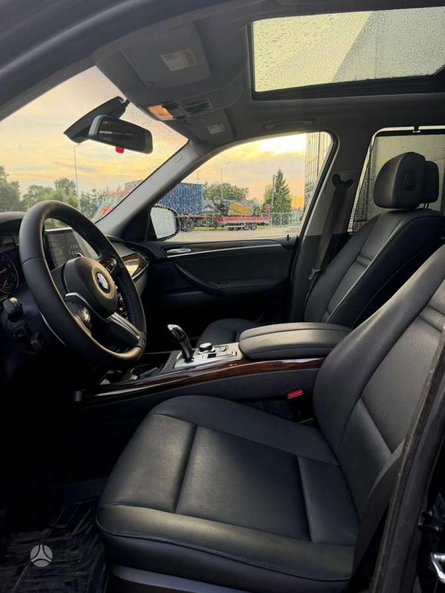 Melns BMW X5 2008 Kretinga, ar dzinēja tilpumu 3.00 L un nobraukumu 240 tūkst. km par 8750 €, foto 11 vietnē AUTOMOTO.COM.LV