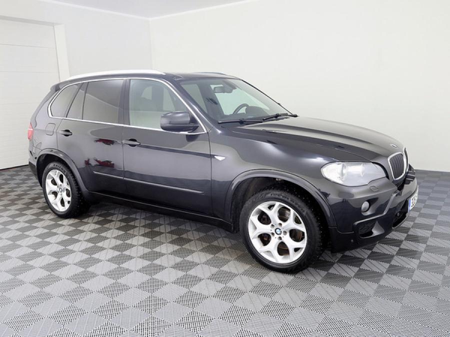 Melns BMW X5 2008 Tallina, ar dzinēja tilpumu 3.00 L un nobraukumu 293 tūkst. km par 5999 €, foto 1 vietnē AUTOMOTO.COM.LV