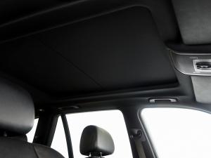 Melns BMW X5 2008 Tallina, ar dzinēja tilpumu 3.00 L un nobraukumu 293 tūkst. km par 5999 €, foto 18 vietnē AUTOMOTO.COM.LV