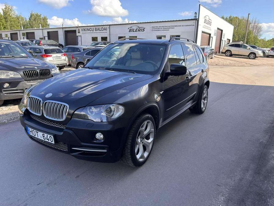 Melns BMW X5 2008 Utena, ar dzinēja tilpumu 2.99 L un nobraukumu 450 tūkst. km par 6500 €, foto 5 vietnē AUTOMOTO.COM.LV
