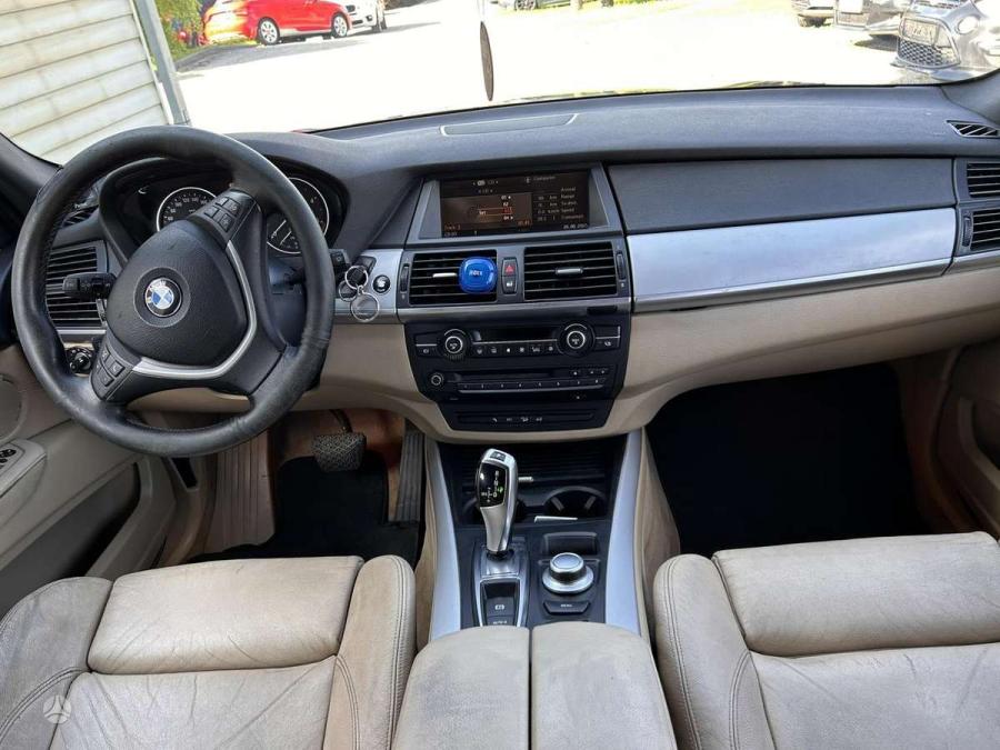 Melns BMW X5 2008 Utena, ar dzinēja tilpumu 2.99 L un nobraukumu 450 tūkst. km par 6500 €, foto 10 vietnē AUTOMOTO.COM.LV