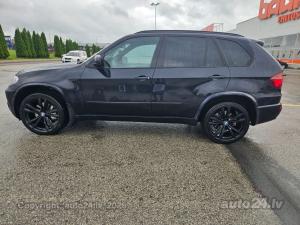 Melns BMW X5 2008 Tallina, ar dzinēja tilpumu 3.00 L un nobraukumu 285 tūkst. km par 12000 €, foto 3 vietnē AUTOMOTO.COM.LV