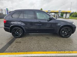 Melns BMW X5 2008 Tallina, ar dzinēja tilpumu 3.00 L un nobraukumu 285 tūkst. km par 12000 €, foto 5 vietnē AUTOMOTO.COM.LV