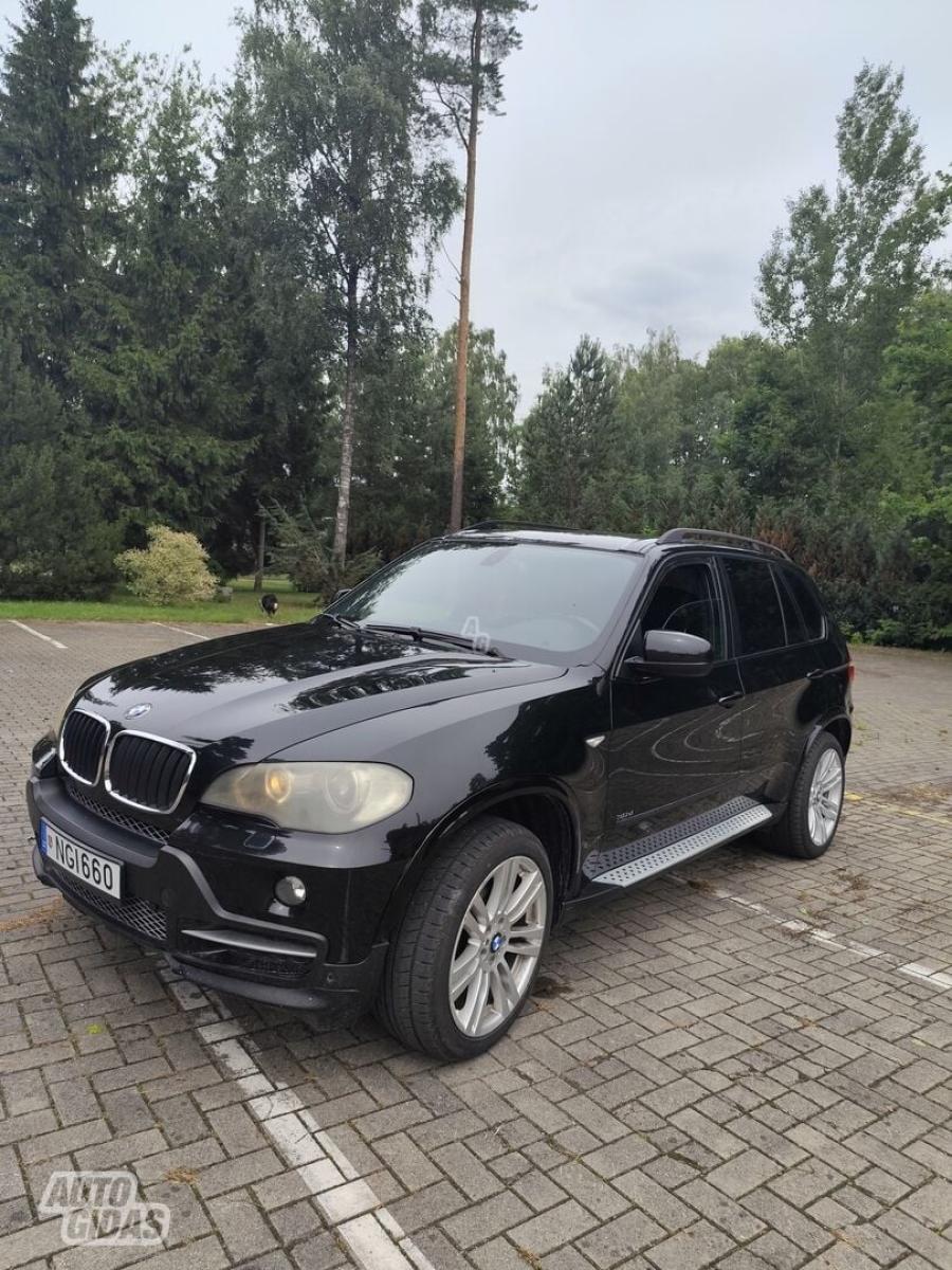 Melns BMW X5 2008 Šauļi, ar dzinēja tilpumu 3.00 L un nobraukumu 288 tūkst. km par 7000 €, foto 1 vietnē AUTOMOTO.COM.LV
