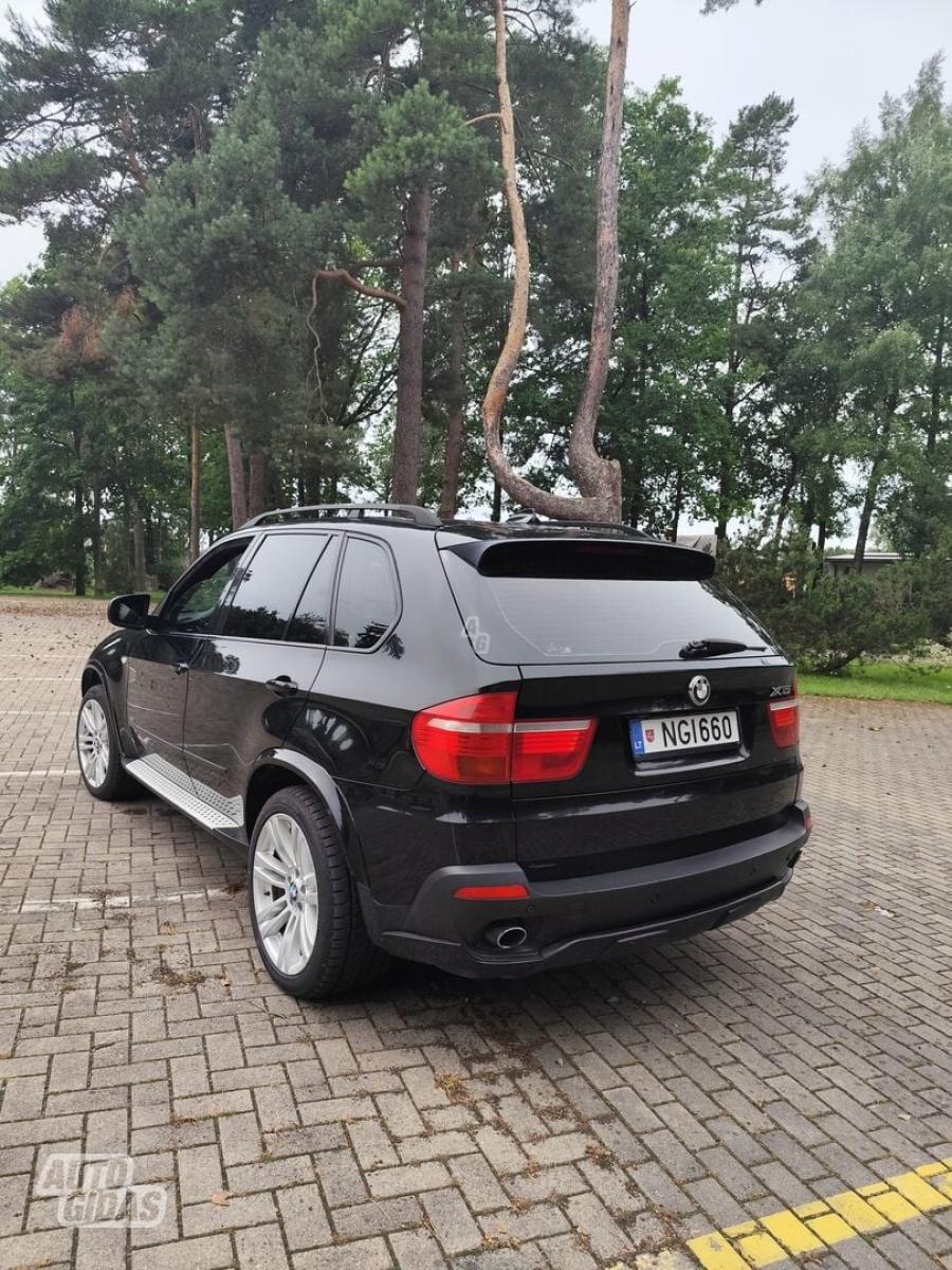 Melns BMW X5 2008 Šauļi, ar dzinēja tilpumu 3.00 L un nobraukumu 288 tūkst. km par 7000 €, foto 7 vietnē AUTOMOTO.COM.LV