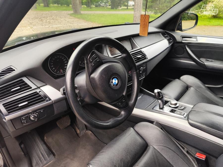 Melns BMW X5 2008 Šauļi, ar dzinēja tilpumu 3.00 L un nobraukumu 288 tūkst. km par 7000 €, foto 12 vietnē AUTOMOTO.COM.LV
