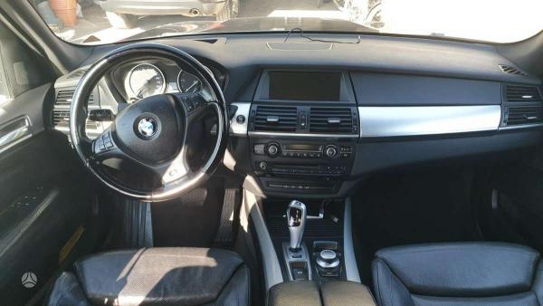 Melns BMW X5 2008 Kauņa, ar dzinēja tilpumu 2.99 L un nobraukumu 360 tūkst. km par 9500 €, foto 8 vietnē AUTOMOTO.COM.LV