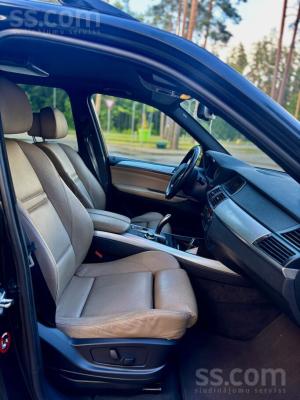 Melns BMW X5 2008 Rīga, ar dzinēja tilpumu 3.00 L un nobraukumu 0 tūkst. km par 7599 €, foto 14 vietnē AUTOMOTO.COM.LV