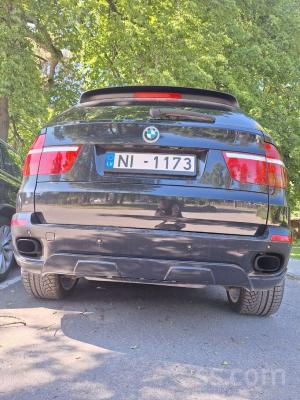 Melns BMW X5 2008 Rīga, ar dzinēja tilpumu 3.00 L un nobraukumu 283 tūkst. km par 8999 €, foto 3 vietnē AUTOMOTO.COM.LV
