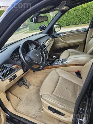 Melns BMW X5 2008 Dobele, ar dzinēja tilpumu 4.80 L un nobraukumu 312 tūkst. km par 7800 €, foto 8 vietnē AUTOMOTO.COM.LV