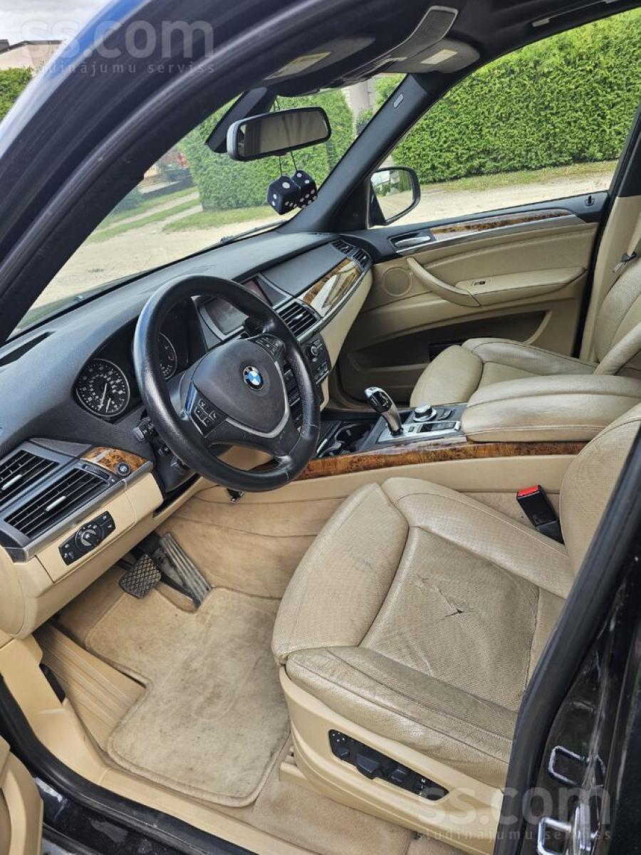 Melns BMW X5 2008 Dobele, ar dzinēja tilpumu 4.80 L un nobraukumu 312 tūkst. km par 7800 €, foto 8 vietnē AUTOMOTO.COM.LV
