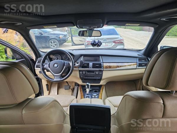 Melns BMW X5 2008 Dobele, ar dzinēja tilpumu 4.80 L un nobraukumu 312 tūkst. km par 7800 €, foto 9 vietnē AUTOMOTO.COM.LV