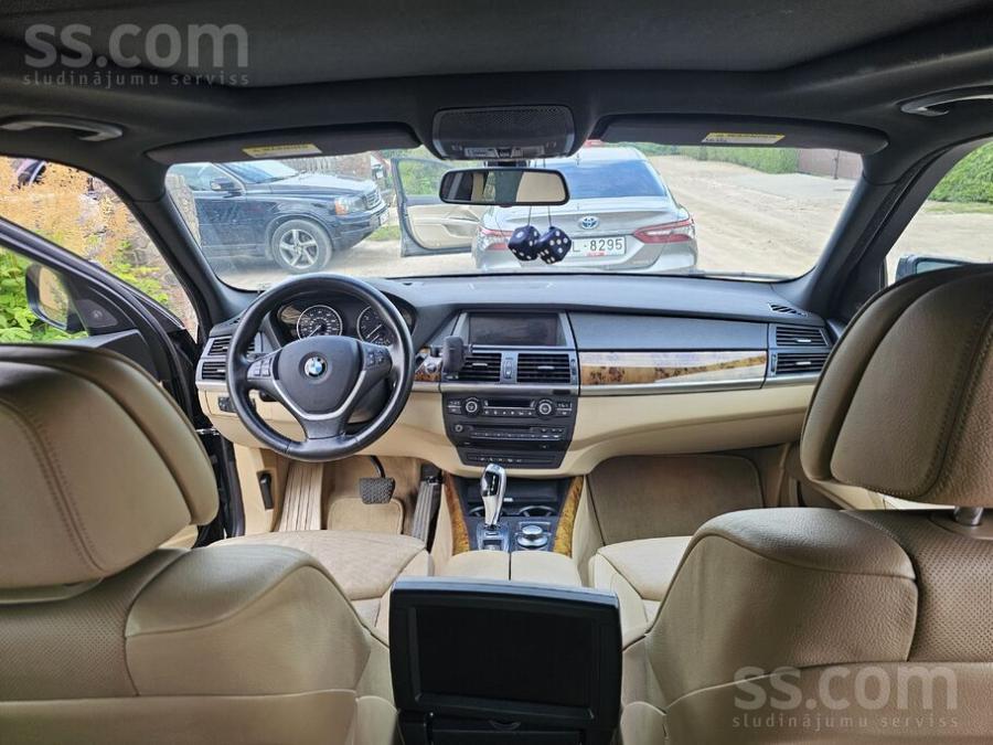 Melns BMW X5 2008 Dobele, ar dzinēja tilpumu 4.80 L un nobraukumu 312 tūkst. km par 7800 €, foto 10 vietnē AUTOMOTO.COM.LV