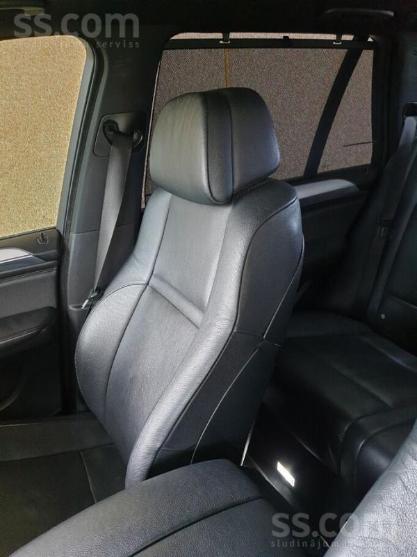 Melns BMW X5 2008 Alūksne, ar dzinēja tilpumu 3.00 L un nobraukumu 0 tūkst. km par 8500 €, foto 6 vietnē AUTOMOTO.COM.LV