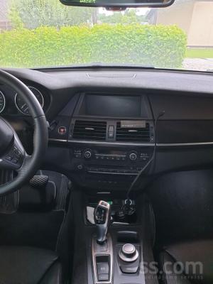 Black BMW X5 2008 in Aluksne, with an engine capacity of 3.00 L and mileage of 0 thousand km for 8500 €, photo 11 on AUTOMOTO.COM.LV