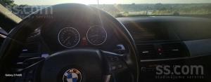 Black BMW X5 2008 in Saldus, with an engine capacity of 3.00 L and mileage of 246 thousand km for 6660 €, photo 10 on AUTOMOTO.COM.LV
