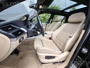 Black BMW X5 2008 in Valmiera, with an engine capacity of 3.00 L and mileage of 255 thousand km for 11480 €, photo 7 on AUTOMOTO.COM.LV