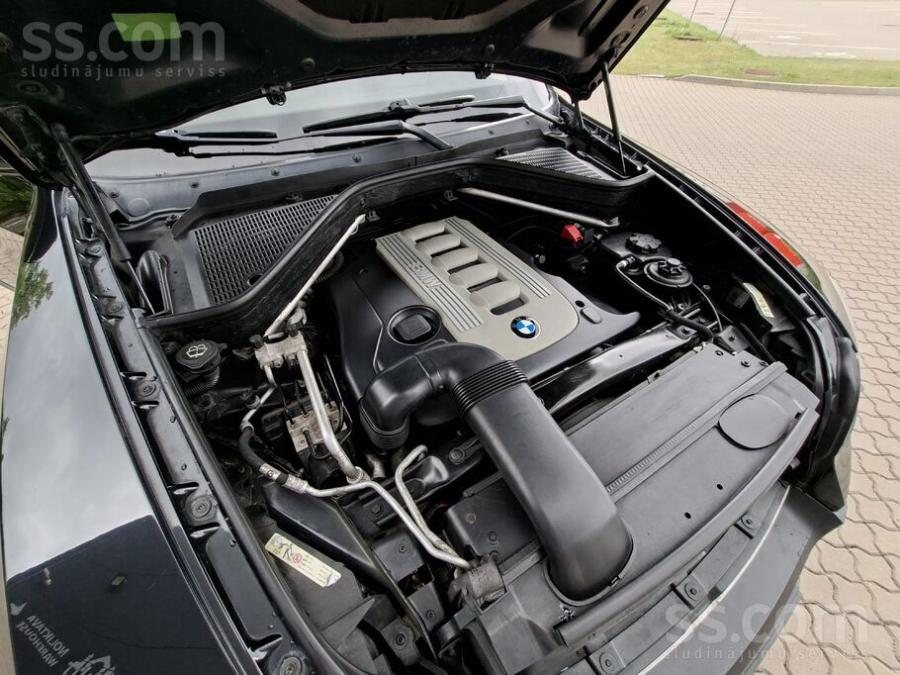 Black BMW X5 2008 in Valmiera, with an engine capacity of 3.00 L and mileage of 255 thousand km for 11480 €, photo 16 on AUTOMOTO.COM.LV