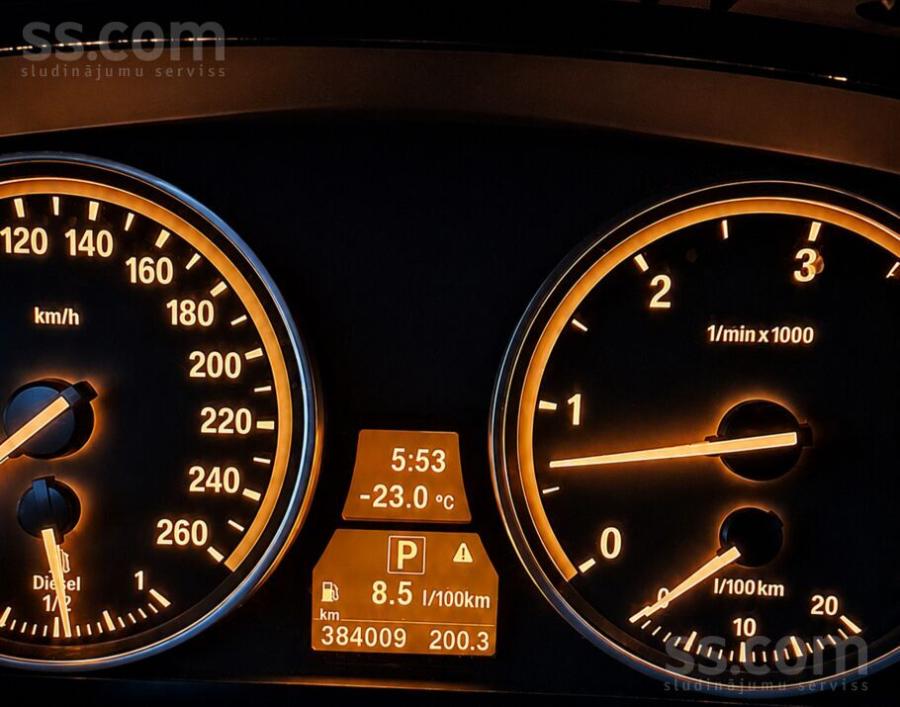 Melns BMW X5 2008 Rīga, ar dzinēja tilpumu 3.00 L un nobraukumu 380 tūkst. km par 7500 €, foto 14 vietnē AUTOMOTO.COM.LV
