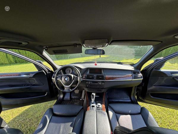 Melns BMW X5 2008 Viļņa, ar dzinēja tilpumu 2.99 L un nobraukumu 367 tūkst. km par 7700 €, foto 2 vietnē AUTOMOTO.COM.LV